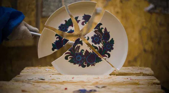 IŠSIKRAUKITE PYKČIO KAMBARYJE!